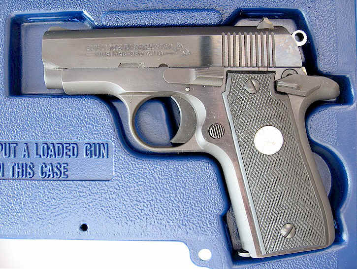 Colt Mustang Plus II à vendre